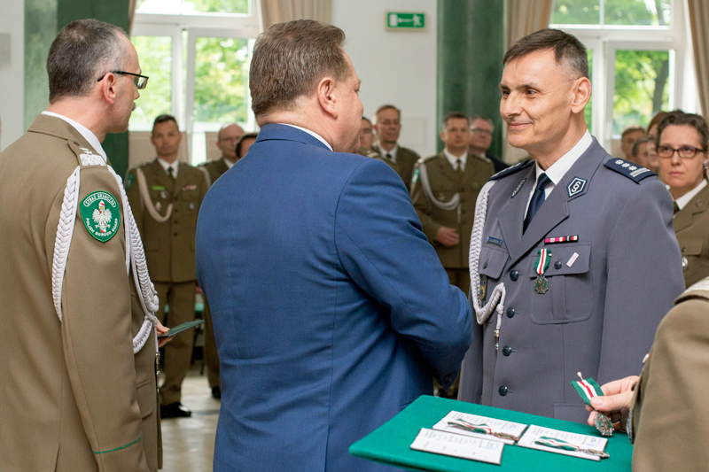 Uroczysta zbiórka w KGSG z okazji Święta Straży Granicznej ...